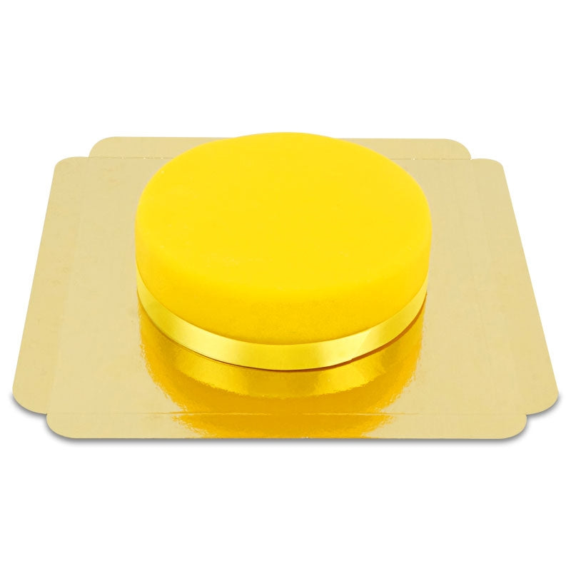 Gâteau jaune avec ruban 🍰 votregateau.fr